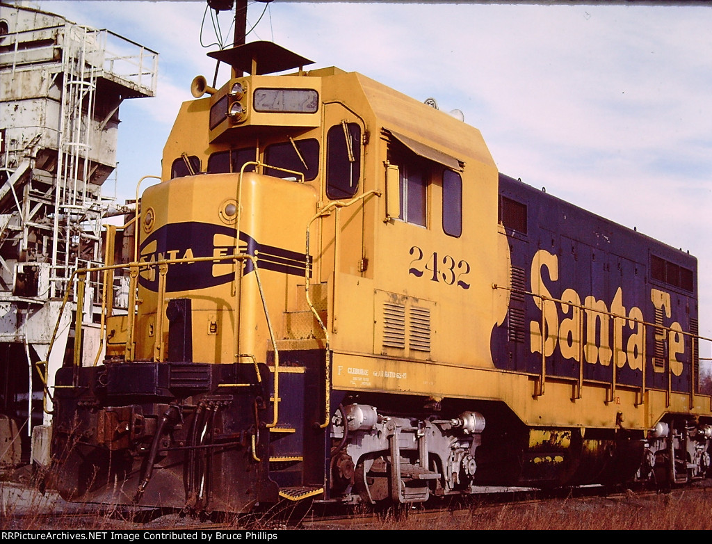 ATSF 2432 before repainting into Newton Asphalt colors